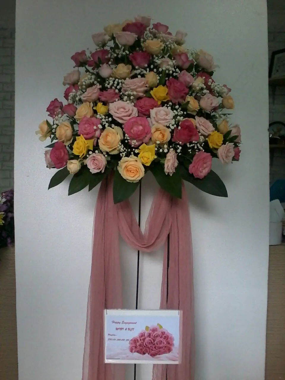 Bunga Standing Ucapan Selamat di Bandung BDG-ST-US-I | Bandung | Naraya ...